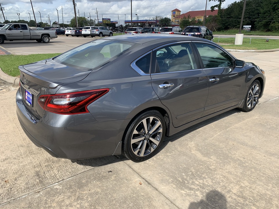 Used 2017 Nissan Altima 2.5 SR for Sale - Chacon Autos