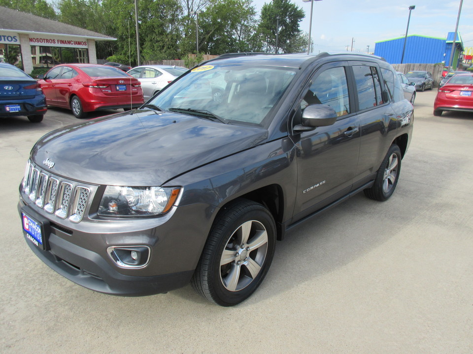 Used 2017 Jeep Compass Latitude 4WD for Sale - Chacon Autos