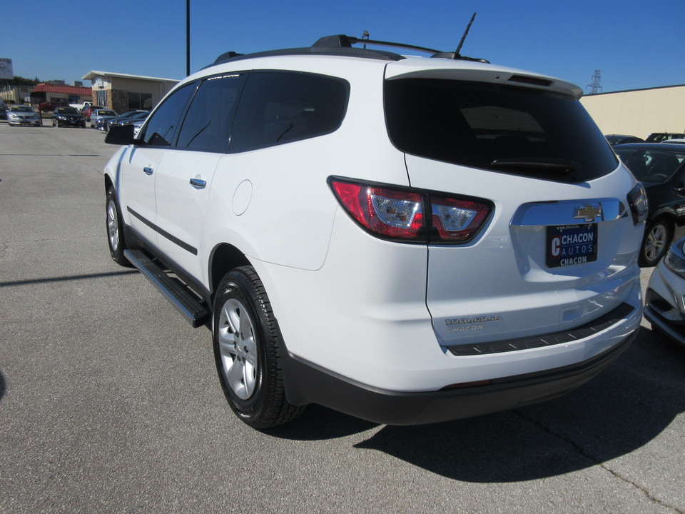 Used 2017 Chevrolet Traverse LS FWD w/PDC for Sale - Chacon Autos