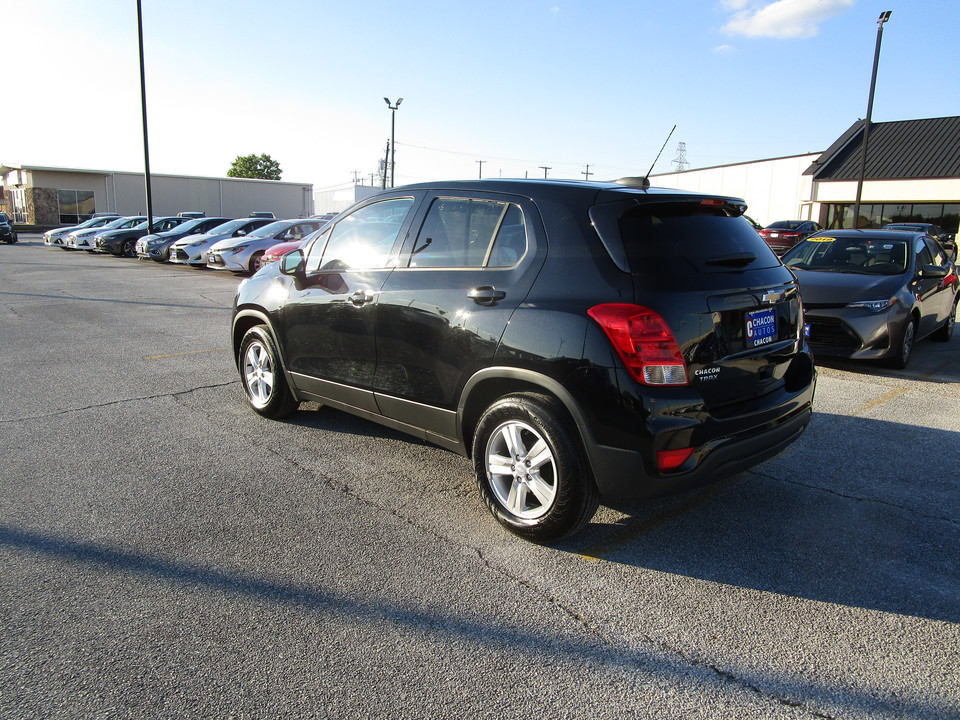 Used 2019 Chevrolet Trax LS FWD for Sale - Chacon Autos