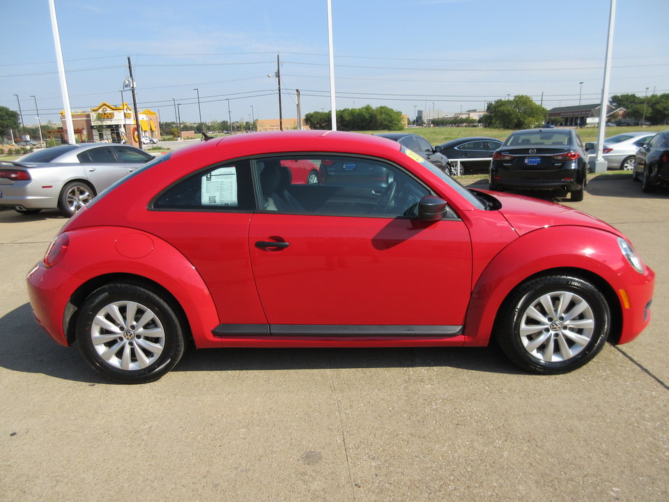 Used 2015 Volkswagen Beetle in Dallas, TX ( D646025 ) | Chacon Autos