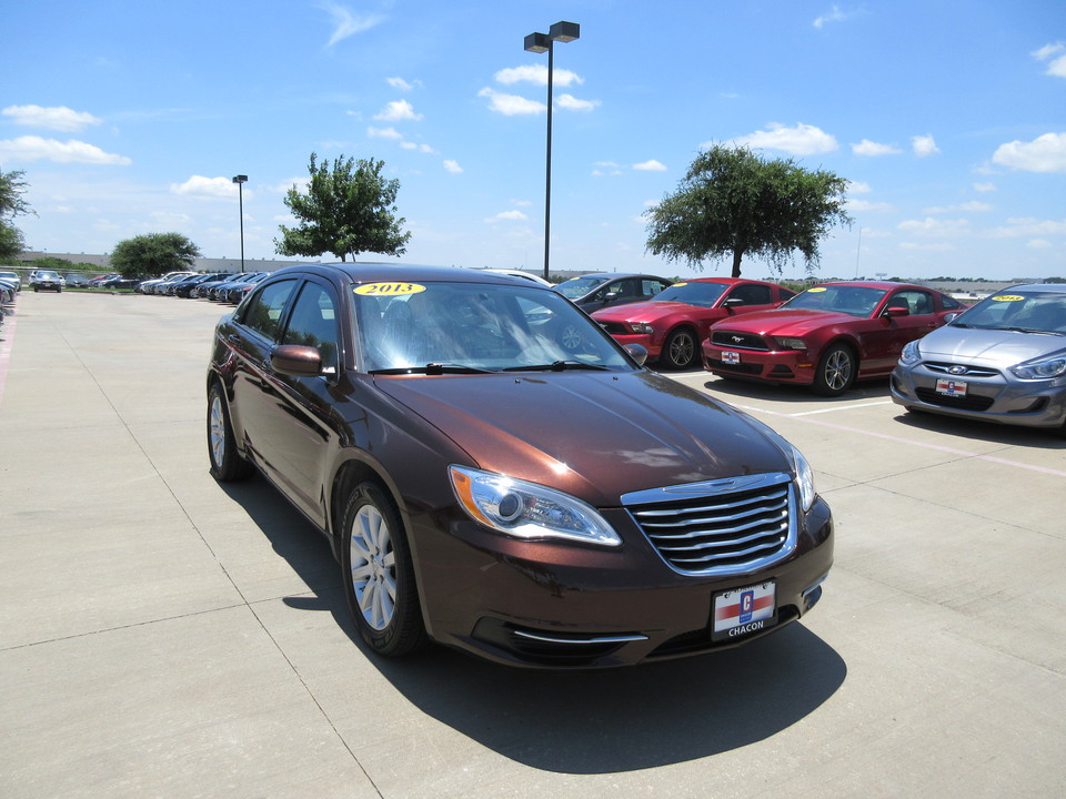 Used 2013 Chrysler 200 in Dallas, TX ( D672419 ) | Chacon Autos