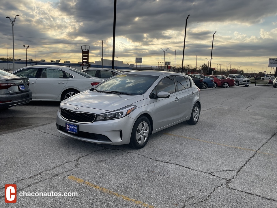 Used 2018 Kia Forte 5-Door in Dallas, TX ( D747672 ) | Chacon Autos
