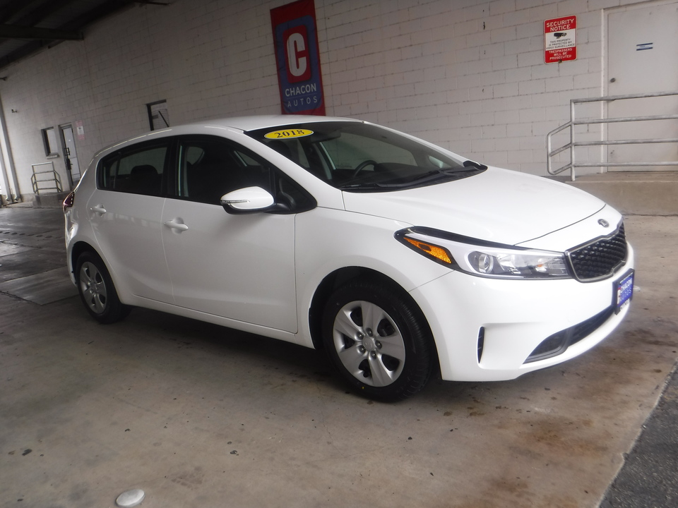 Used 2018 Kia Forte 5-Door in San Antonio, TX ( B774077 ) | Chacon Autos
