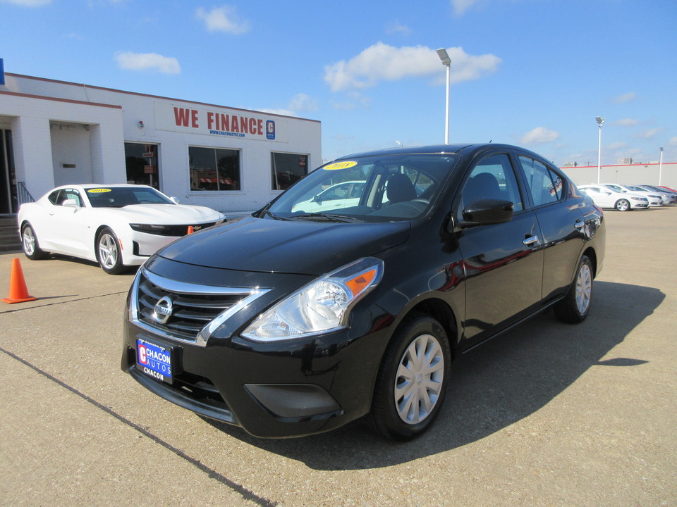 Used 2018 Nissan Versa 1.6 SV Sedan for Sale - Chacon Autos
